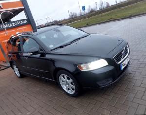 Melns Volvo V50 2009 Rīga, ar dzinēja tilpumu 2.00 L un nobraukumu 289 tūkst. km par 3990 €, foto 33 vietnē AUTOMOTO.COM.LV
