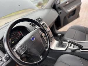 Melns Volvo V50 2009 Rīga, ar dzinēja tilpumu 2.00 L un nobraukumu 289 tūkst. km par 3990 €, foto 41 vietnē AUTOMOTO.COM.LV