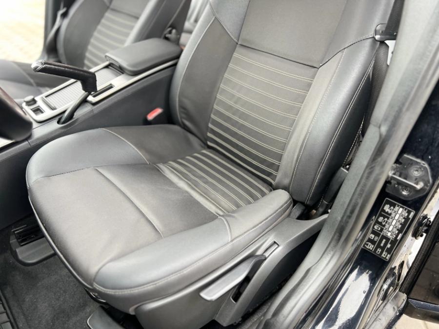 Melns Volvo V50 2009 Rīga, ar dzinēja tilpumu 2.00 L un nobraukumu 289 tūkst. km par 3990 €, foto 42 vietnē AUTOMOTO.COM.LV