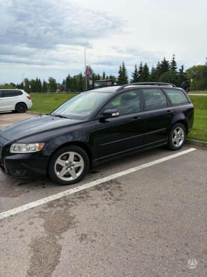 Black Volvo V50 2009 in Kaisiadorys, with an engine capacity of 2.00 L and mileage of 327 thousand km for 1650 €, photo 3 on AUTOMOTO.COM.LV
