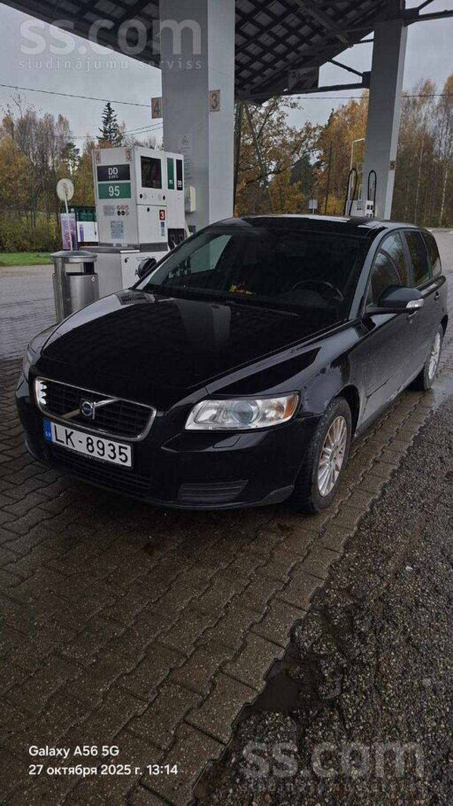 Melns Volvo V50 2009 Rīga, ar dzinēja tilpumu 1.60 L un nobraukumu 329 tūkst. km par 1400 €, foto 10 vietnē AUTOMOTO.COM.LV