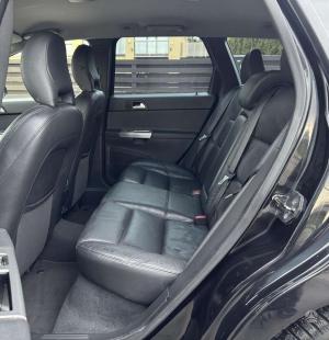 Black Volvo V50 2009 in Vilnius, with an engine capacity of 2.00 L and mileage of 370 thousand km for 1350 €, photo 18 on AUTOMOTO.COM.LV
