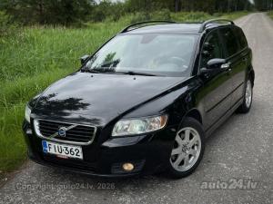 Black Volvo V50 2009 in Tartu, with an engine capacity of 1.60 L and mileage of 219 thousand km for 3890 €, photo  on AUTOMOTO.COM.LV