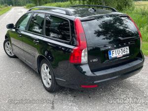 Melns Volvo V50 2009 Tartu, ar dzinēja tilpumu 1.60 L un nobraukumu 219 tūkst. km par 3890 €, foto 3 vietnē AUTOMOTO.COM.LV