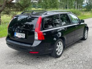 Melns Volvo V50 2009 Tartu, ar dzinēja tilpumu 1.60 L un nobraukumu 219 tūkst. km par 3890 €, foto 14 vietnē AUTOMOTO.COM.LV