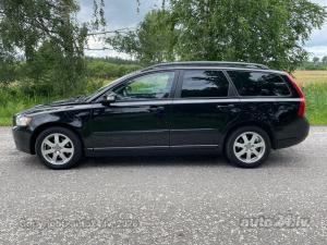 Melns Volvo V50 2009 Tartu, ar dzinēja tilpumu 1.60 L un nobraukumu 219 tūkst. km par 3890 €, foto 16 vietnē AUTOMOTO.COM.LV