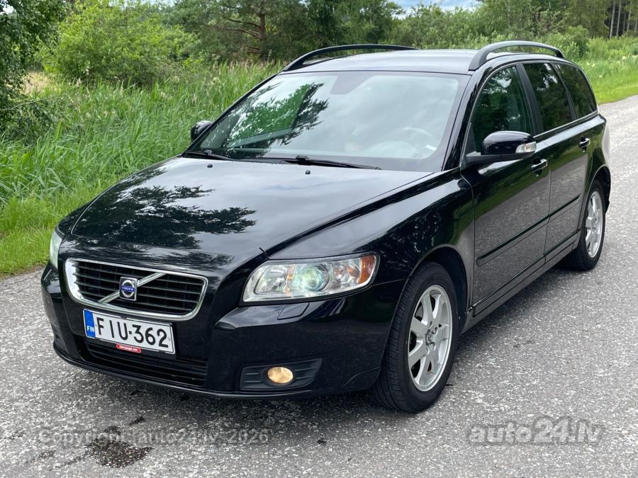 Melns Volvo V50 2009 Tartu, ar dzinēja tilpumu 1.60 L un nobraukumu 219 tūkst. km par 3890 €, foto 17 vietnē AUTOMOTO.COM.LV