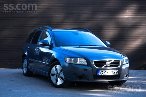 Melns Volvo V50 2009 Rīga, ar dzinēja tilpumu 2.00 L un nobraukumu 363 tūkst. km par 3290 €, foto 2 vietnē AUTOMOTO.COM.LV