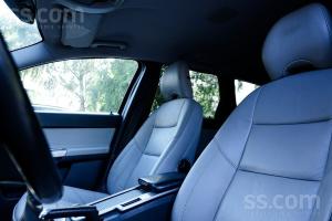 Black Volvo V50 2009 in Riga, with an engine capacity of 2.00 L and mileage of 363 thousand km for 3290 €, photo 6 on AUTOMOTO.COM.LV
