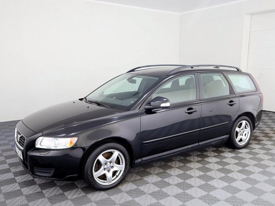 Black Volvo V50 2009 in Tallinn, with an engine capacity of 2.00 L and mileage of 274 thousand km for 699 €, photo 10 on AUTOMOTO.COM.LV