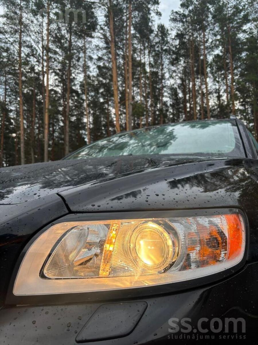 Melns Volvo V50 2009 Krāslava, ar dzinēja tilpumu 1.60 L un nobraukumu 252 tūkst. km par 1720 €, foto 6 vietnē AUTOMOTO.COM.LV