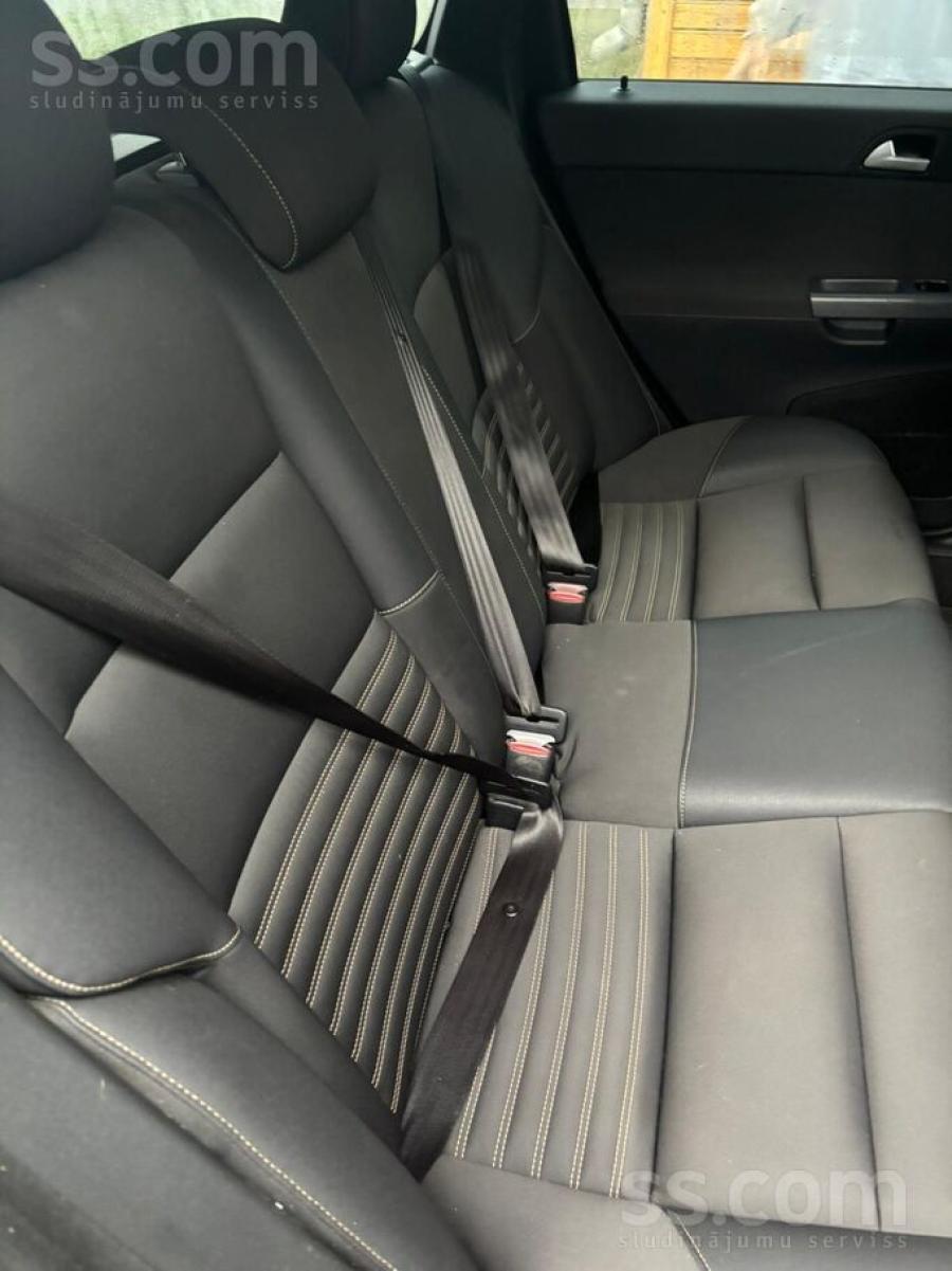 Melns Volvo V50 2009 Krāslava, ar dzinēja tilpumu 1.60 L un nobraukumu 252 tūkst. km par 1720 €, foto 8 vietnē AUTOMOTO.COM.LV