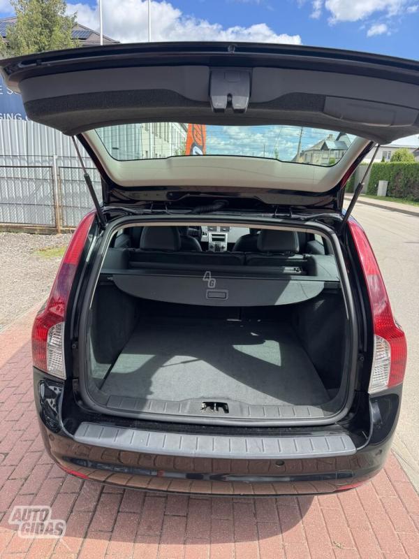 Melns Volvo V50 2009 Kauņa, ar dzinēja tilpumu 1.60 L un nobraukumu 260 tūkst. km par 2699 €, foto 5 vietnē AUTOMOTO.COM.LV