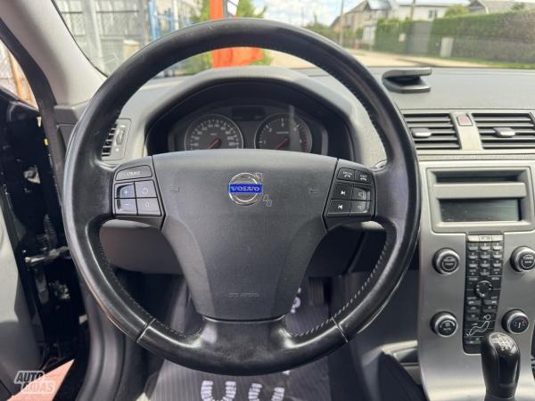 Melns Volvo V50 2009 Kauņa, ar dzinēja tilpumu 1.60 L un nobraukumu 260 tūkst. km par 2699 €, foto 10 vietnē AUTOMOTO.COM.LV