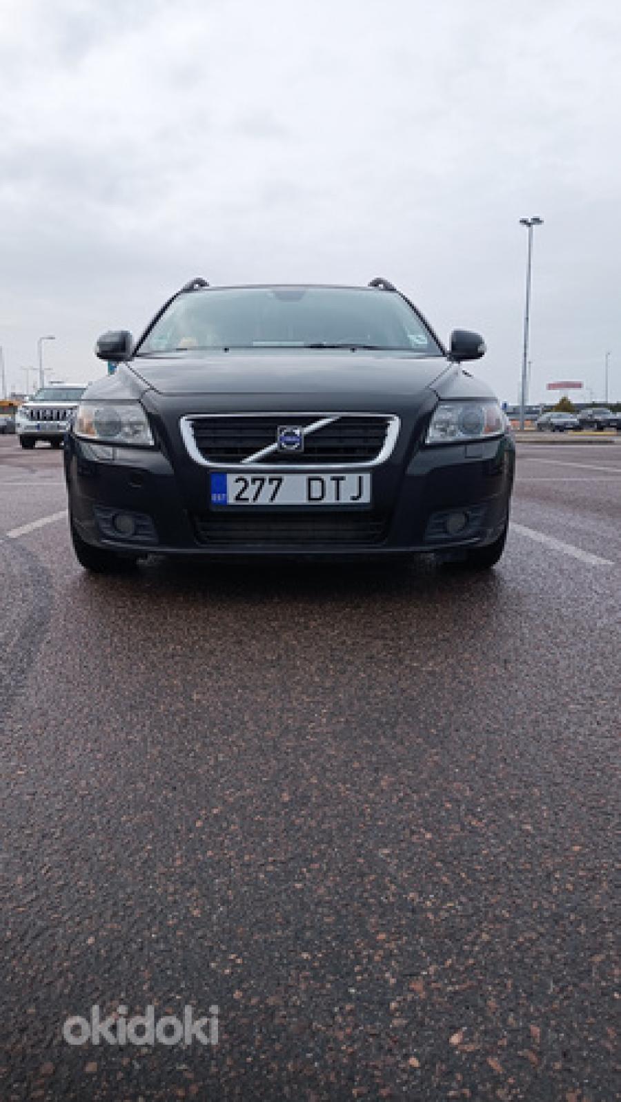 Black Volvo V50 2009 in Tallinn, with an engine capacity of 1.60 L and mileage of 338 thousand km for 2200 €, photo 4 on AUTOMOTO.COM.LV