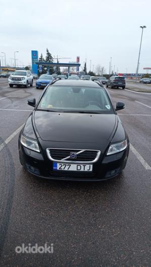Black Volvo V50 2009 in Tallinn, with an engine capacity of 1.60 L and mileage of 338 thousand km for 2200 €, photo 5 on AUTOMOTO.COM.LV
