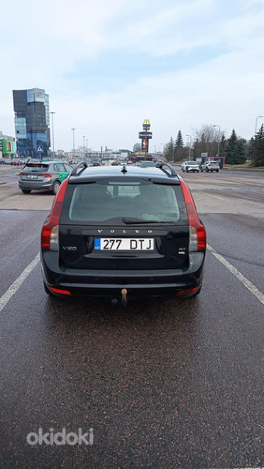 Black Volvo V50 2009 in Tallinn, with an engine capacity of 1.60 L and mileage of 338 thousand km for 2200 €, photo 7 on AUTOMOTO.COM.LV