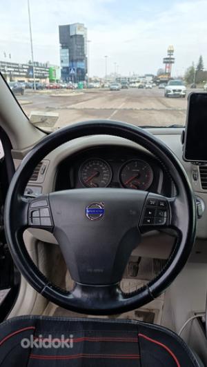 Black Volvo V50 2009 in Tallinn, with an engine capacity of 1.60 L and mileage of 338 thousand km for 2200 €, photo 15 on AUTOMOTO.COM.LV