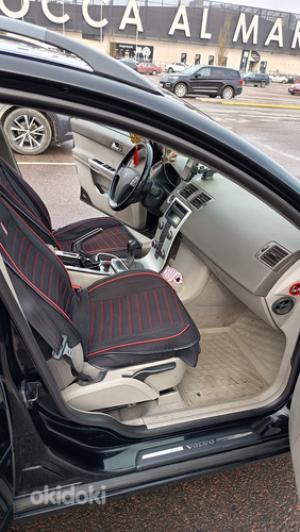 Black Volvo V50 2009 in Tallinn, with an engine capacity of 1.60 L and mileage of 338 thousand km for 2200 €, photo 16 on AUTOMOTO.COM.LV