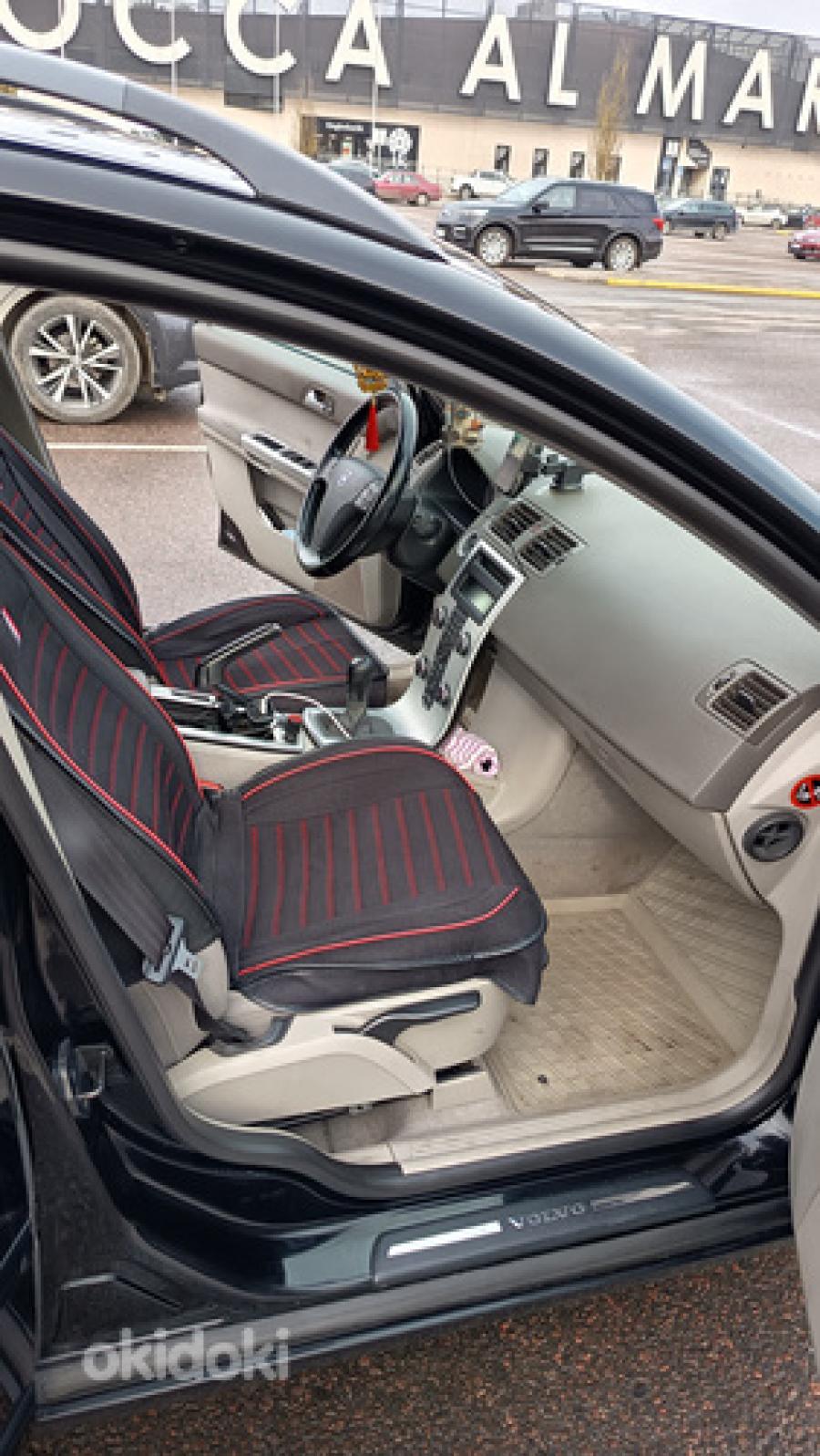 Black Volvo V50 2009 in Tallinn, with an engine capacity of 1.60 L and mileage of 338 thousand km for 2200 €, photo 16 on AUTOMOTO.COM.LV