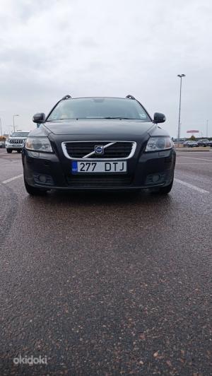 Black Volvo V50 2009 in Tallinn, with an engine capacity of 1.60 L and mileage of 338 thousand km for 2200 €, photo 19 on AUTOMOTO.COM.LV