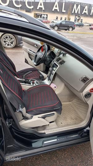 Black Volvo V50 2009 in Tallinn, with an engine capacity of 1.60 L and mileage of 338 thousand km for 2200 €, photo 31 on AUTOMOTO.COM.LV
