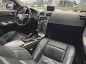 Черный Вольво В50 2009 в Рига, объемом двигателя 2.40 л и пробегом 317 тыс. км за 1500 €, фото 8 на AUTOMOTO.COM.LV