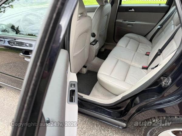 Melns Volvo V50 2009 Tallina, ar dzinēja tilpumu 1.60 L un nobraukumu 196 tūkst. km par 4290 €, foto 6 vietnē AUTOMOTO.COM.LV