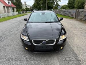 Melns Volvo V50 2009 Tallina, ar dzinēja tilpumu 1.60 L un nobraukumu 247 tūkst. km par 4290 €, foto 10 vietnē AUTOMOTO.COM.LV