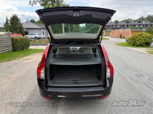 Melns Volvo V50 2009 Tallina, ar dzinēja tilpumu 1.60 L un nobraukumu 247 tūkst. km par 4290 €, foto 11 vietnē AUTOMOTO.COM.LV