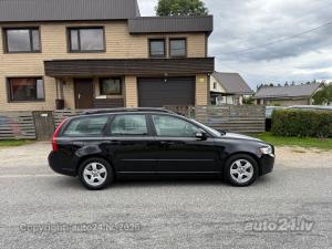 Melns Volvo V50 2009 Tallina, ar dzinēja tilpumu 1.60 L un nobraukumu 247 tūkst. km par 4290 €, foto 14 vietnē AUTOMOTO.COM.LV