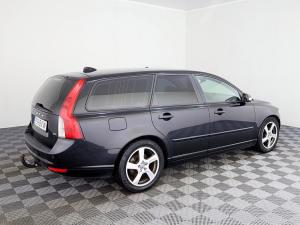Черный Вольво В50 2009 в Таллин, объемом двигателя 1.60 л и пробегом 403 тыс. км за 899 €, фото 11 на AUTOMOTO.COM.LV