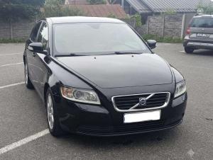 Black Volvo V50 2009 in Jurbarkas, with an engine capacity of 2.00 L and mileage of 355 thousand km for 2450 €, photo  on AUTOMOTO.COM.LV