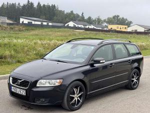 Black Volvo V50 2009 in Vilnius, with an engine capacity of 2.00 L and mileage of 200 thousand km for 3200 €, photo 8 on AUTOMOTO.COM.LV