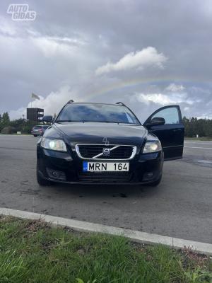 Black Volvo V50 2009 in Radviliskis, with an engine capacity of 2.00 L and mileage of 225 thousand km for 2600 €, photo 3 on AUTOMOTO.COM.LV