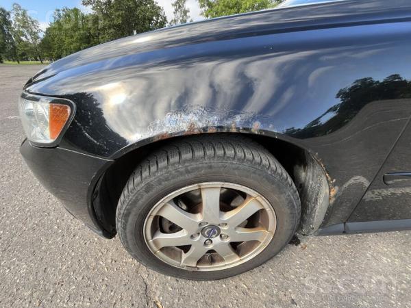 Melns Volvo V50 2009 Rīga, ar dzinēja tilpumu 2.00 L un nobraukumu 261 tūkst. km par 2250 €, foto 7 vietnē AUTOMOTO.COM.LV
