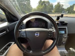 Melns Volvo V50 2009 Rīga, ar dzinēja tilpumu 2.00 L un nobraukumu 261 tūkst. km par 2250 €, foto 9 vietnē AUTOMOTO.COM.LV