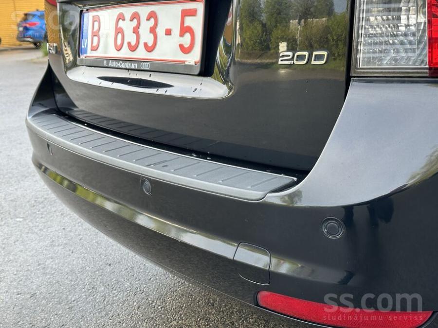 Melns Volvo V50 2010 Ogre, ar dzinēja tilpumu 2.00 L un nobraukumu 167 tūkst. km par 4499 €, foto 26 vietnē AUTOMOTO.COM.LV
