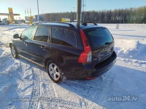 Black Volvo V50 2010 in Tallinn, with an engine capacity of 0.00 L and mileage of 217 thousand km for 4490 €, photo 5 on AUTOMOTO.COM.LV