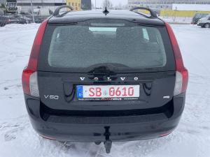 Black Volvo V50 2010 in Kaunas, with an engine capacity of 1.60 L and mileage of 283 thousand km for 3150 €, photo 3 on AUTOMOTO.COM.LV