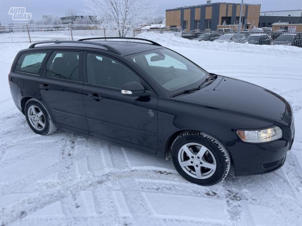 Melns Volvo V50 2010 Kauņa, ar dzinēja tilpumu 1.60 L un nobraukumu 283 tūkst. km par 3150 €, foto 7 vietnē AUTOMOTO.COM.LV