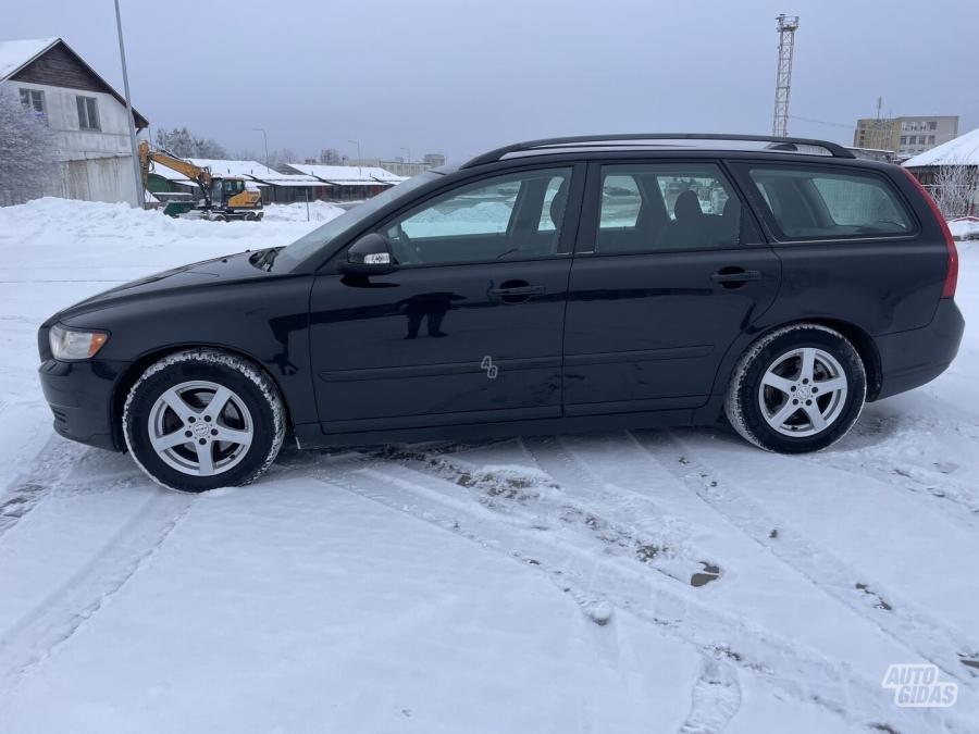 Black Volvo V50 2010 in Kaunas, with an engine capacity of 1.60 L and mileage of 283 thousand km for 3150 €, photo 10 on AUTOMOTO.COM.LV