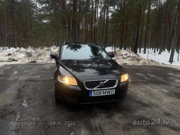 Black Volvo V50 2010 in Tallinn, with an engine capacity of 1.60 L and mileage of 250 thousand km for 3100 €, photo 2 on AUTOMOTO.COM.LV
