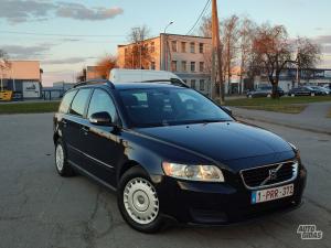 Melns Volvo V50 2010 Šauļi, ar dzinēja tilpumu 1.60 L un nobraukumu 231 tūkst. km par 2100 €, foto 6 vietnē AUTOMOTO.COM.LV