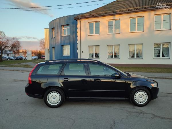 Melns Volvo V50 2010 Šauļi, ar dzinēja tilpumu 1.60 L un nobraukumu 231 tūkst. km par 2100 €, foto 8 vietnē AUTOMOTO.COM.LV