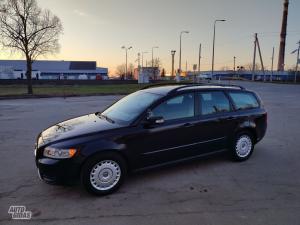 Melns Volvo V50 2010 Šauļi, ar dzinēja tilpumu 1.60 L un nobraukumu 231 tūkst. km par 2100 €, foto 10 vietnē AUTOMOTO.COM.LV