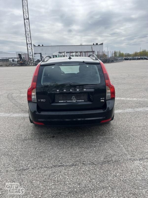 Melns Volvo V50 2010 Marijampole, ar dzinēja tilpumu 1.60 L un nobraukumu 315 tūkst. km par 2950 €, foto 4 vietnē AUTOMOTO.COM.LV