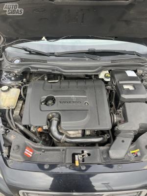 Black Volvo V50 2010 in Marijampole, with an engine capacity of 1.60 L and mileage of 315 thousand km for 2950 €, photo 18 on AUTOMOTO.COM.LV