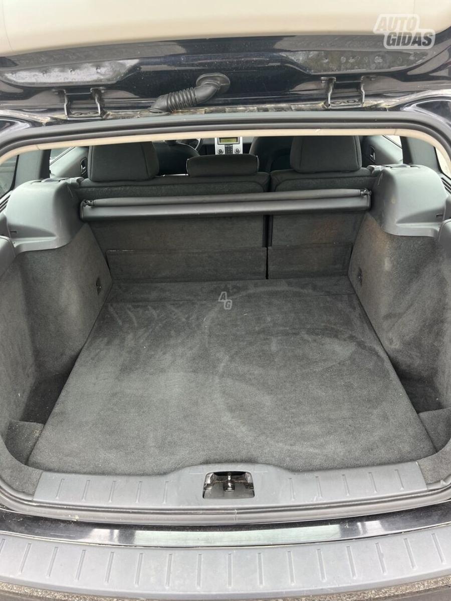 Black Volvo V50 2010 in Marijampole, with an engine capacity of 1.60 L and mileage of 315 thousand km for 2950 €, photo 21 on AUTOMOTO.COM.LV