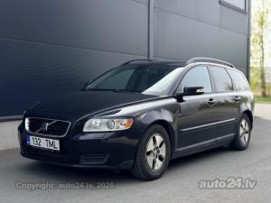 Melns Volvo V50 2010 Tallina, ar dzinēja tilpumu 1.60 L un nobraukumu 303 tūkst. km par 2700 €, foto 5 vietnē AUTOMOTO.COM.LV